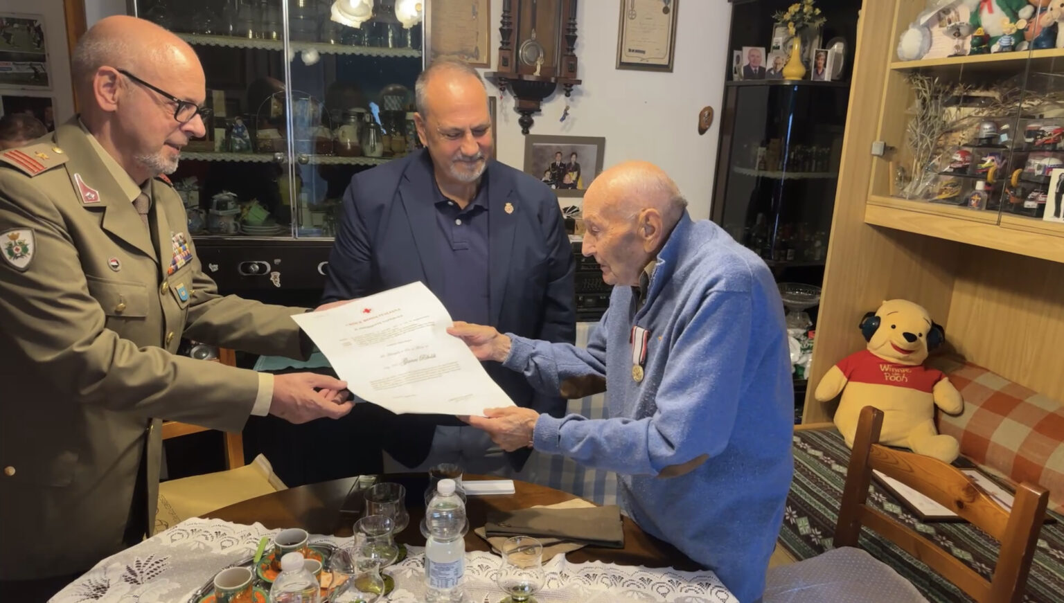 CRI Liguria: Medaglia d’ Oro al Merito a Gianni Riboldi per aver ...